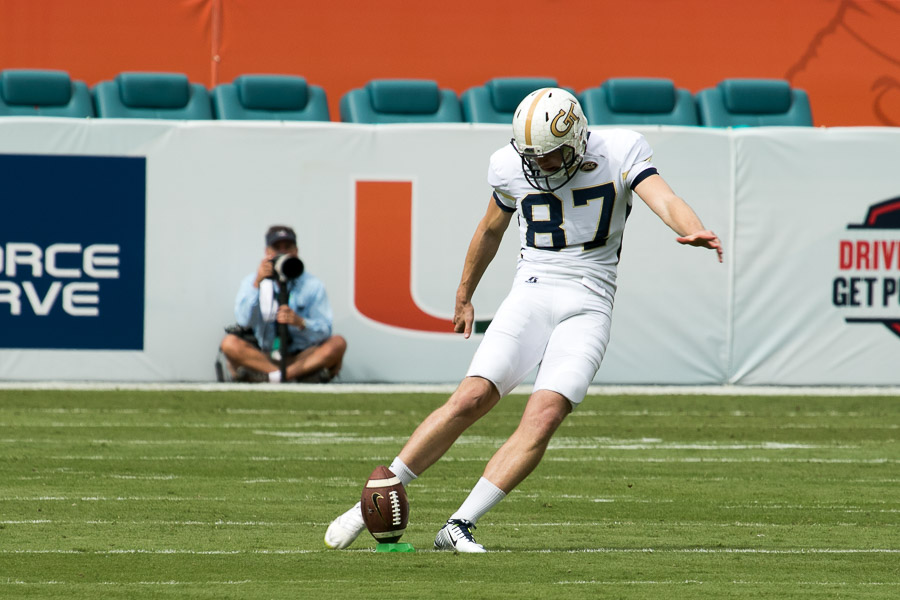 Photos - Georgia Tech vs. Miami Football Photos 11/21/2015 | Georgia ...