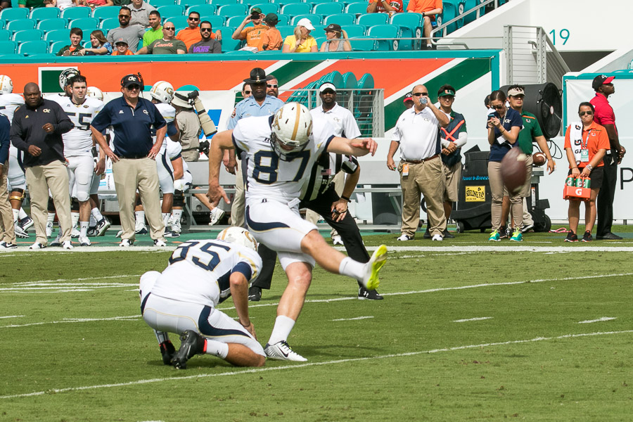 Photos - Georgia Tech vs. Miami Football Photos 11/21/2015 | Georgia ...